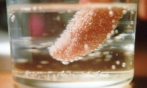 ¿Qué son los puntos de nucleación en la cristalería de cerveza? Efectos ...