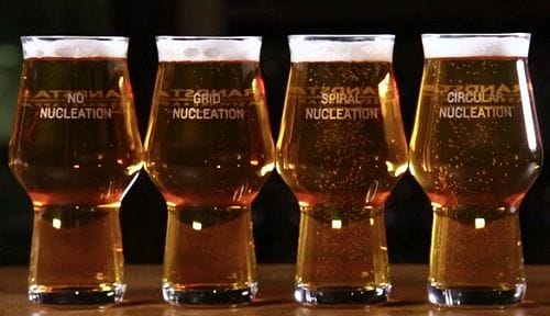 ¿Qué son los puntos de nucleación en la cristalería de cerveza? Efectos ...